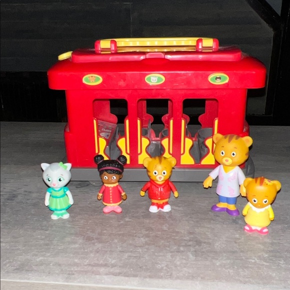 PBS | Toys | Daniel Tigers Neighborhood Deluxe Electronic Trolley With ...